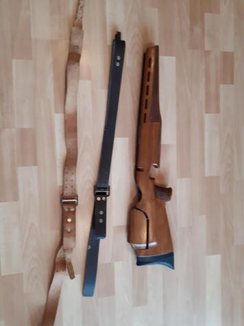 vasenkätinen tukki ja tukihihnat Myydään Ase- ja ampumatarvikkeet ...