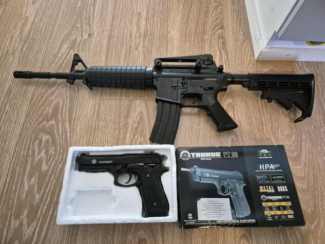 M4A1 jousitoiminen rynnäkkökivääri + Taurus PT 92 kotelolla Myydään ...